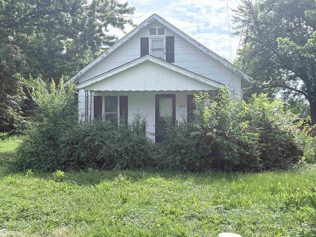 824 S Adella St, Ottumwa, IA 52501