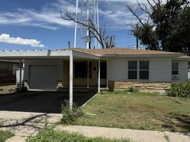 824 S D Ave, Kermit, TX 79745