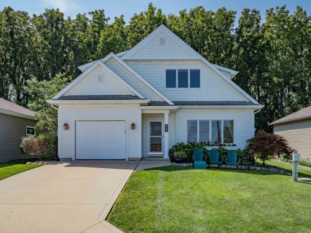 824 South Clear Lake Drive
