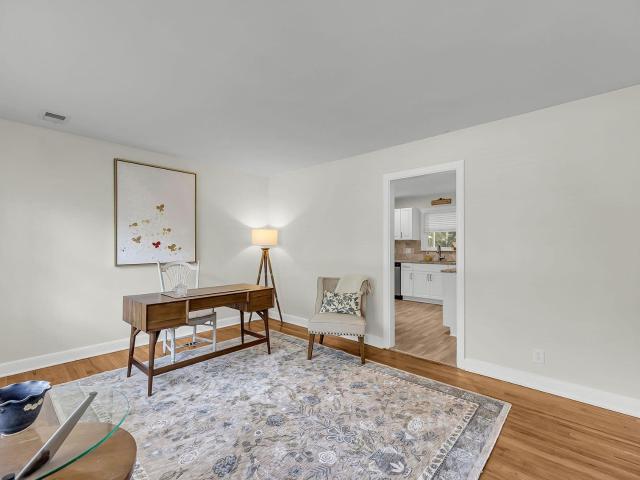 824 Savage Road, Charleston, US, SC