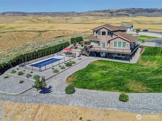 824 Shepherd Ln, East Wenatchee, WA 98802