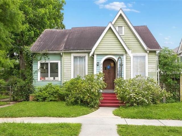 824 Pontalba St, New Orleans, LA 70124