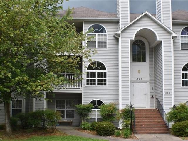 824 Rivertree Ln, Winston Salem, NC 27103