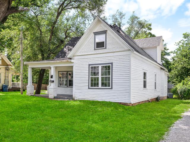 824 W Elm Street