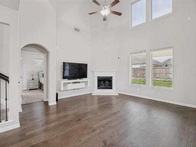 824 Water Garden Circle