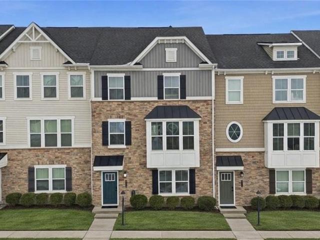 824 Theda Dori St, Cranberry Township, PA 16066