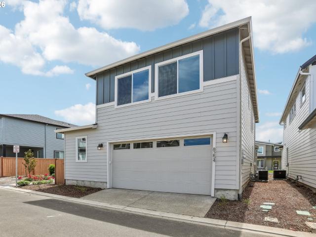 8254 SE Orion LN