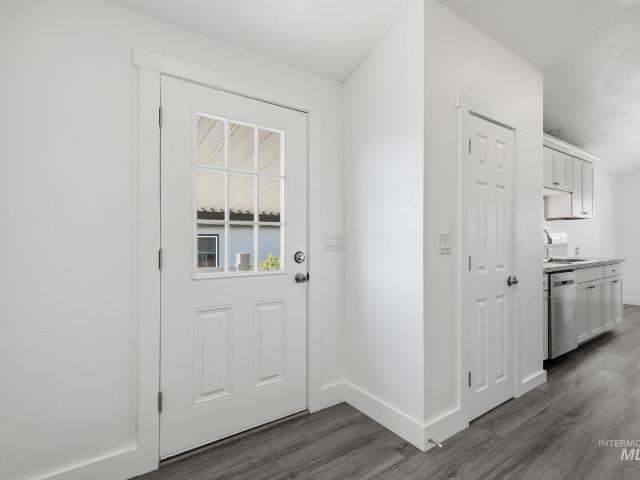 8255 Blue Ridge 6