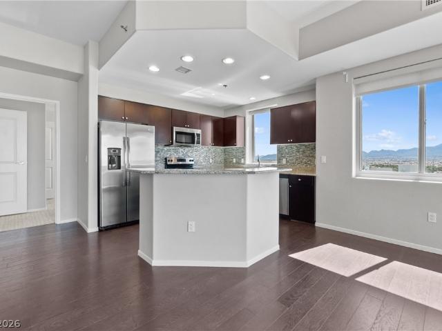 8255 Las Vegas Boulevard 1321
