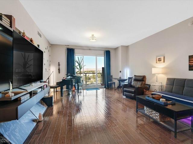 8255 Las Vegas Boulevard 908