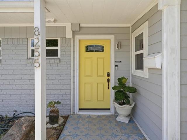 8255 Longford Dr, Fort Worth, TX 76116