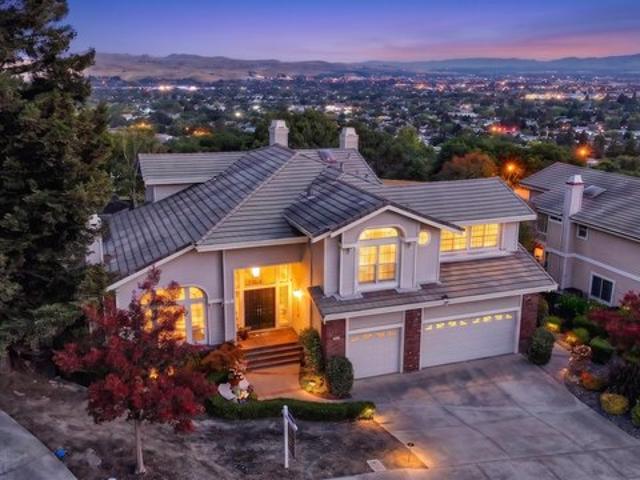 8257 Brittany Dr, Dublin, CA 94568