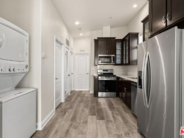 8250 Lankershim Boulevard 109