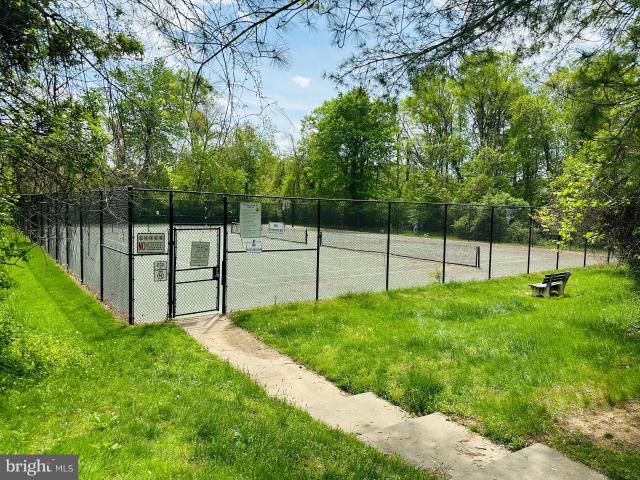 8251 Clifton Farm Ct, Alexandria, VA 22306 | MLS #VAFX2302