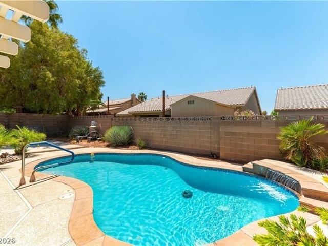 8251 Coyado St, Las Vegas, NV 89123