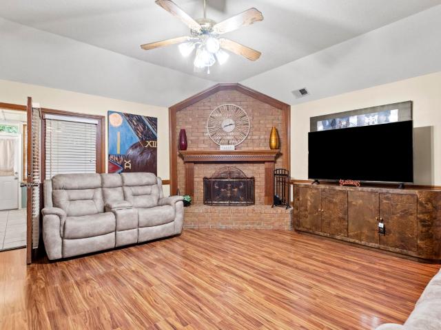 8251 river creek cv