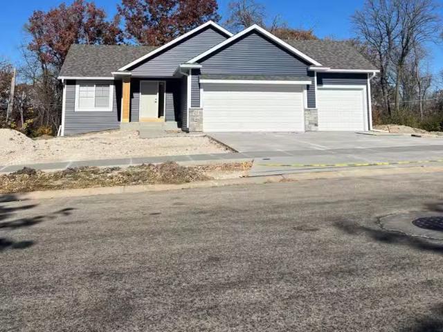 825 36th St SW, Rochester, MN 55902 MLS 6573548