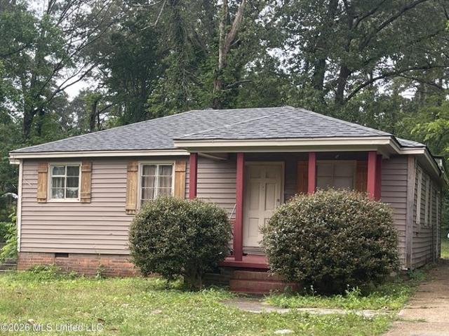 825 Combs St, Jackson, MS 39204