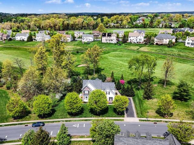 825 Clubhouse Drive