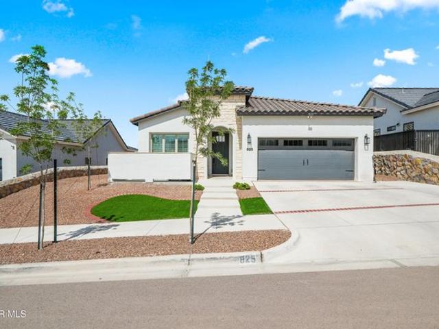 825 Acton St, Horizon City, TX 79928