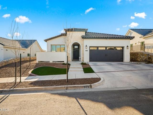825 Acton St, Horizon City, TX 79928