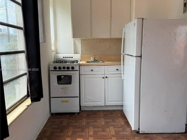 825 Alton Rd, Unit 8, Miami Beach, FL 33139 | MLS #A11968 | Compass