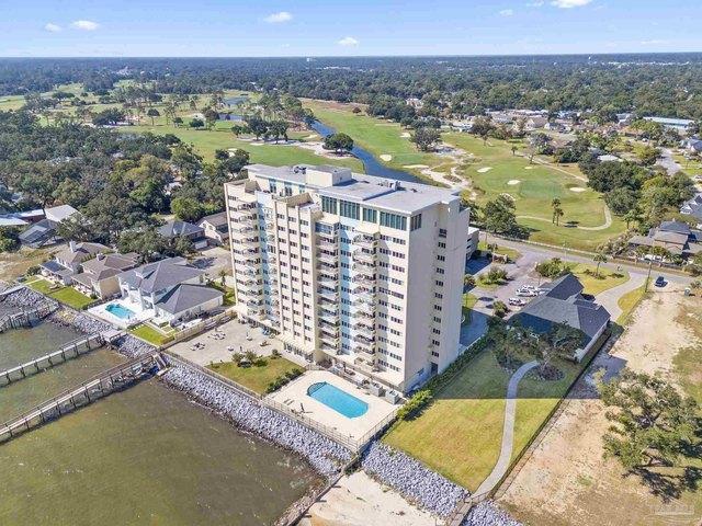 825 Bayshore Dr Apt 1104, Pensacola, FL 32507