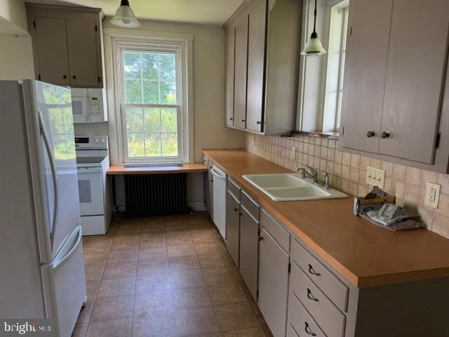 825 Beaver Valley Pike