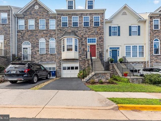 825 Bluefield Sq NE, Leesburg, VA 20176