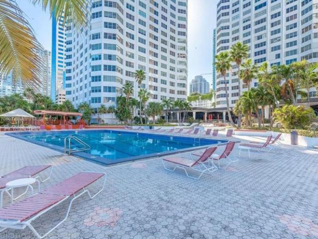 825 Brickell Bay Dr #1449 Miami, FL 33131