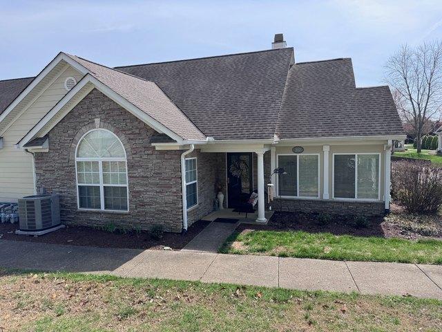 825 Browns Ln Unit 202, Gallatin, TN 37066