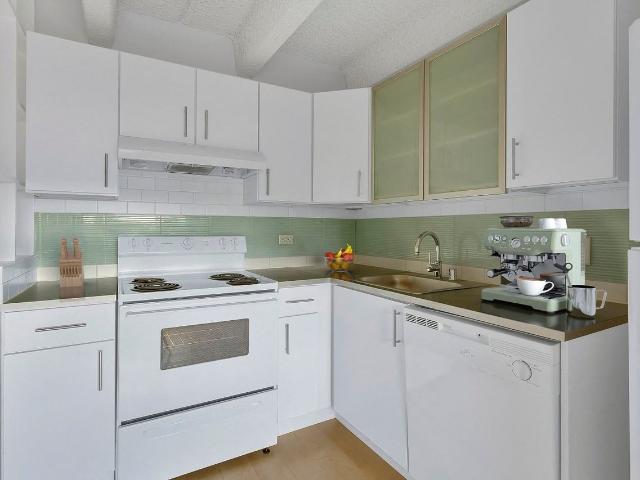825 Dahlia Studio Apartment for Rent at 825 Dahlia St, Denver, CO 80220 Hale