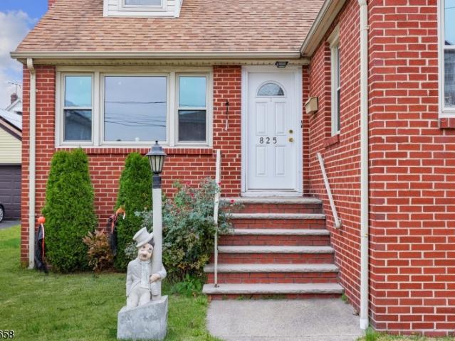 825 Dennis Pl, Linden, NJ 07036 | MLS #4004