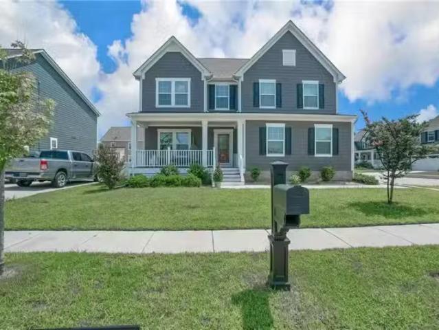 825 DYER ST, CHESAPEAKE, VA 23323 Single Family Residence For.