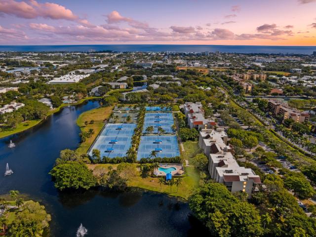 825 Egret Cir, Unit 504, Delray Beach, FL 33444 | MLS #R11162 | Compass