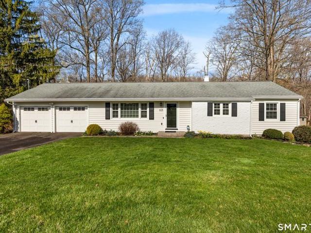 825 Farmington Dr, Cheshire, CT 06410