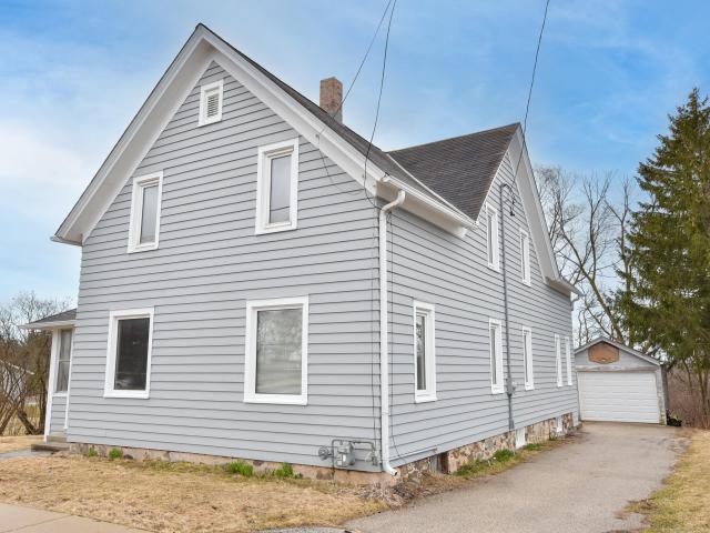 825 Fredonia Ave, Fredonia, WI 53021 | Compass