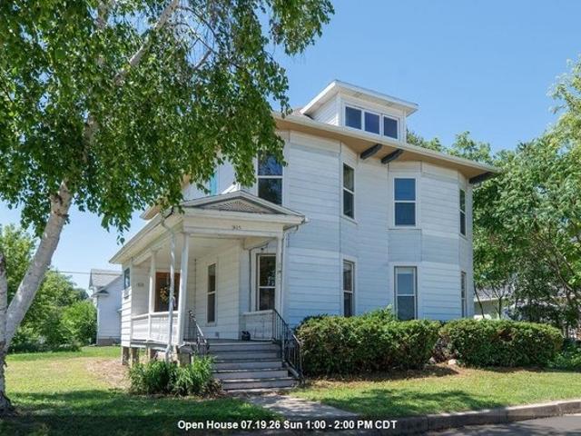 825 Frederick St, Oshkosh, WI 54901