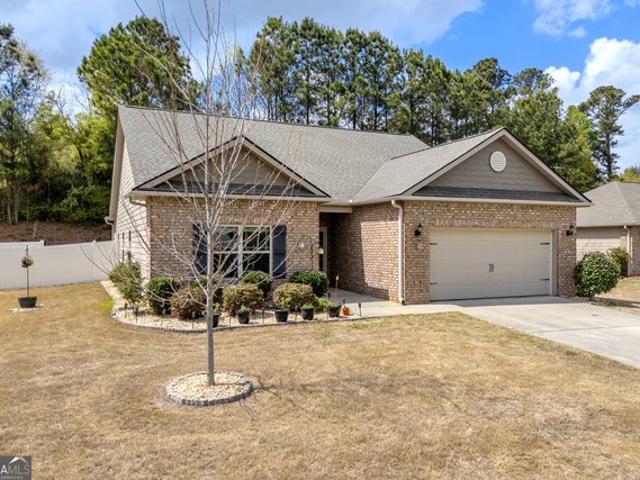 825 Hidden Hollow Cir, Commerce, GA 30529