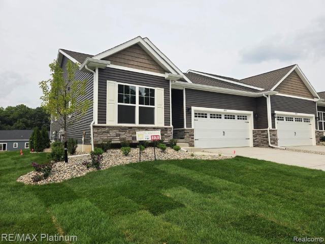825 Oakwood Circle # 04