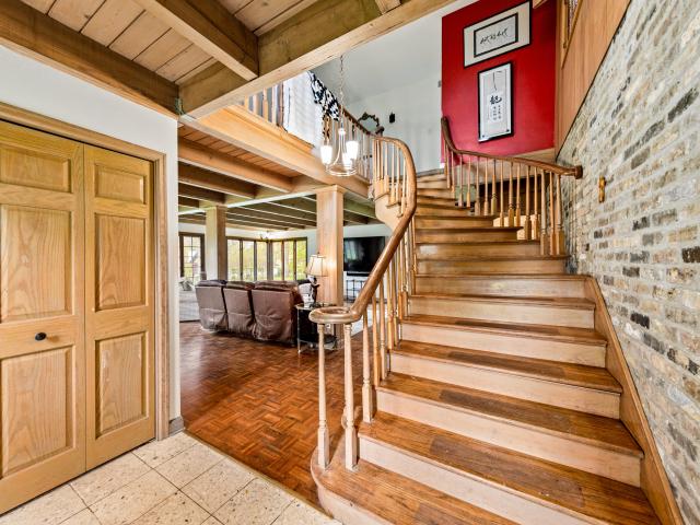 825 Lone Tree Rd