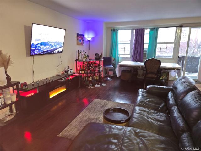825 Morrison Avenue, Unit 4B