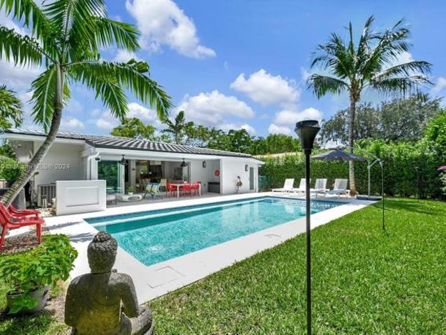 825 Malaga Ave, Coral Gables, FL 33134