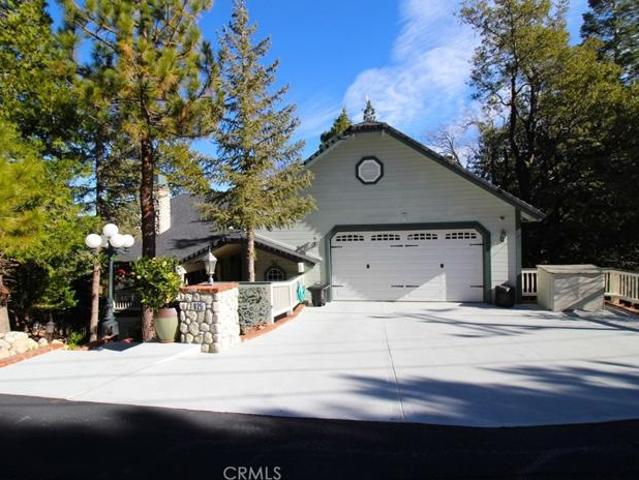 825 Marin Ln, Lake Arrowhead, CA 92352