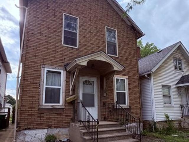 825 N Broadway St, Joliet, IL 60435