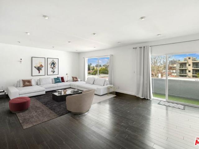 825 S Le Doux Road 303