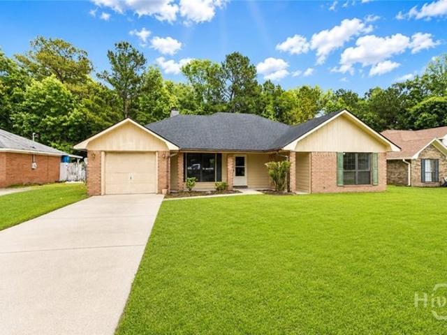 825 Sagewood Dr, Hinesville, GA 31313