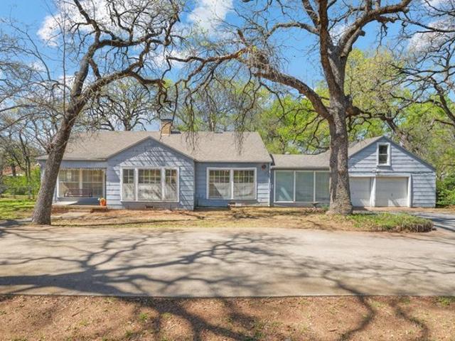 825 Sam Calloway Rd, Fort Worth, TX 76114