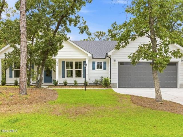 825 Sand Fiddler Ct SE, Bolivia, NC 28422
