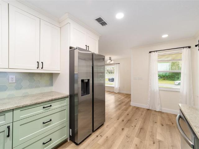 825 SE 13th St, Ocala, FL 34471 | MLS #OM723152